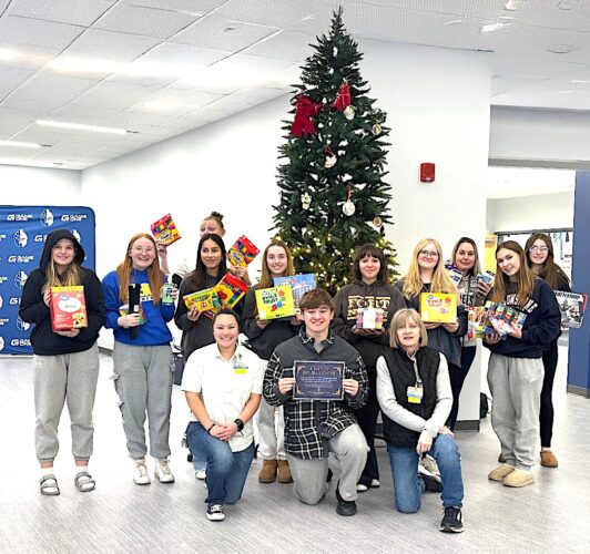 Tree brings festive touch to Minot North | News, Sports, Jobs - Minot ...